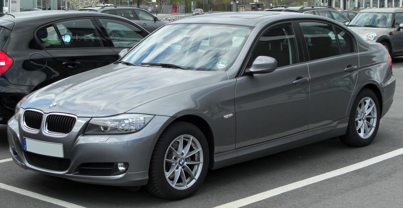 BMW 3 Series Sedan (E90, facelift 2009) 325i (218 Hp)